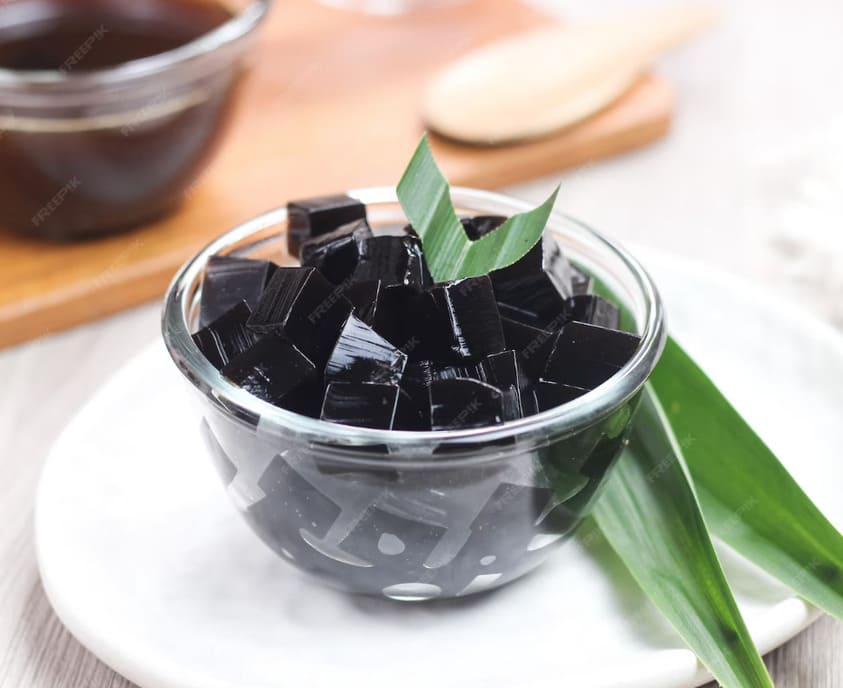 Segudang Manfaat Cincau bagi Kesehatan, Pilihan Minuman Segar Alami
